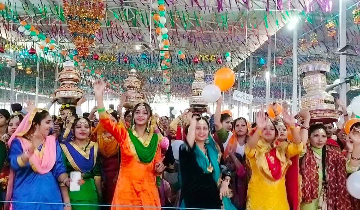 Salabatpura Bhandara | सलाबतपुरा में भारी तादाद में पहुंची साध-संगत...